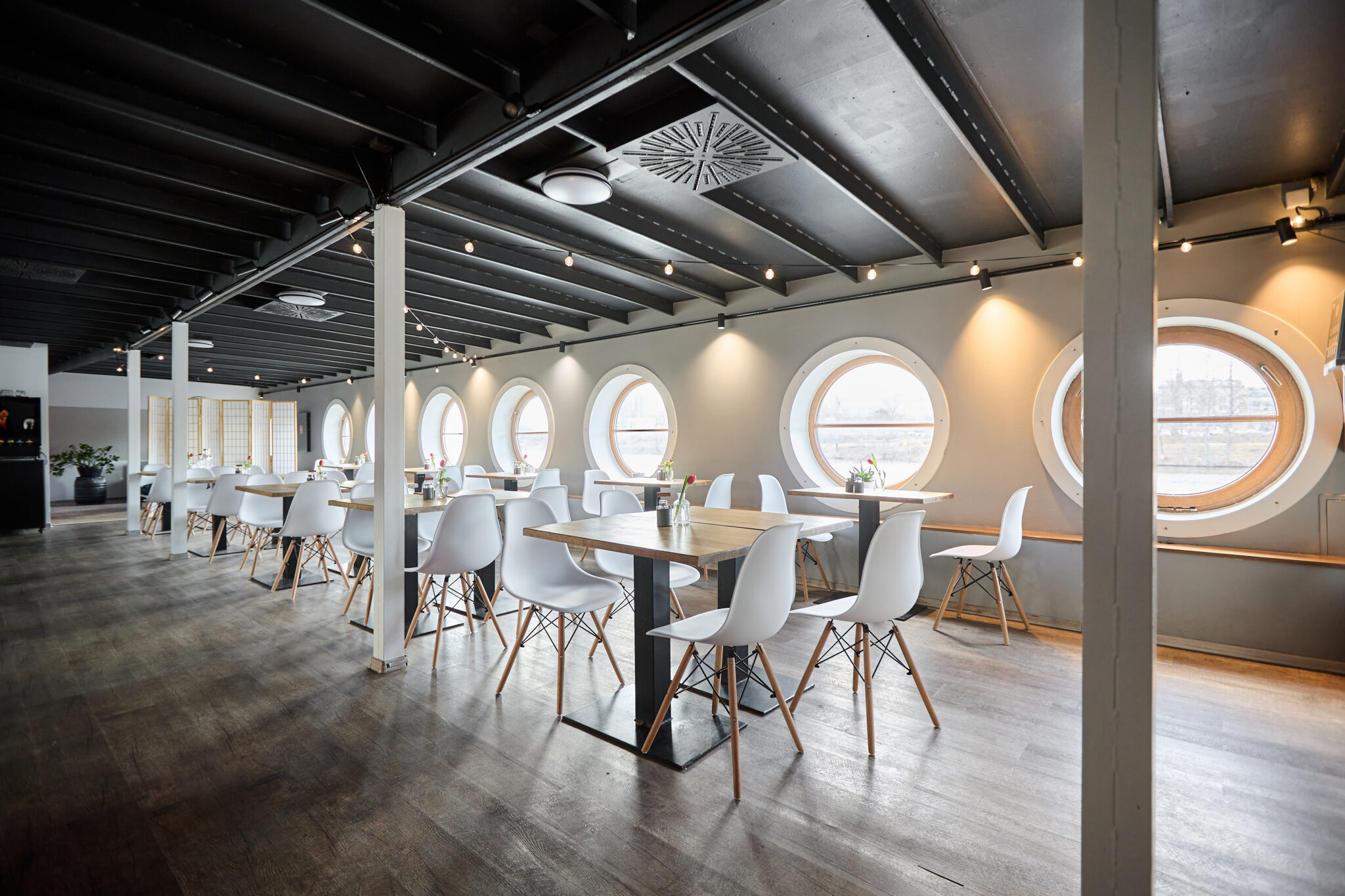 Botel Marina | Accommodation, weddings and events on a boat in Prague